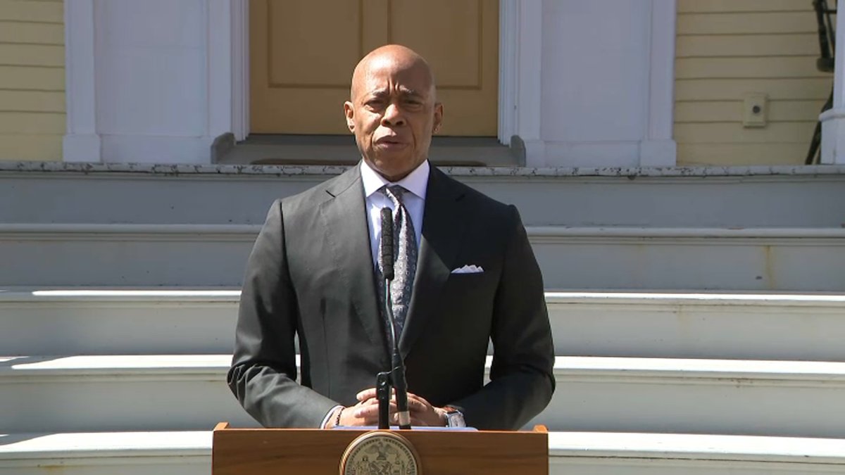 Eric Adams indictment dismissed, judge says – NBC Los Angeles