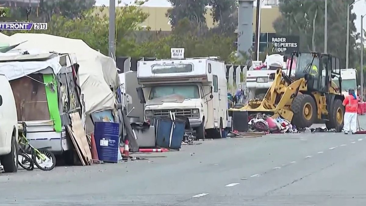 RVs to be removed at LA homeless encampment – NBC Los Angeles