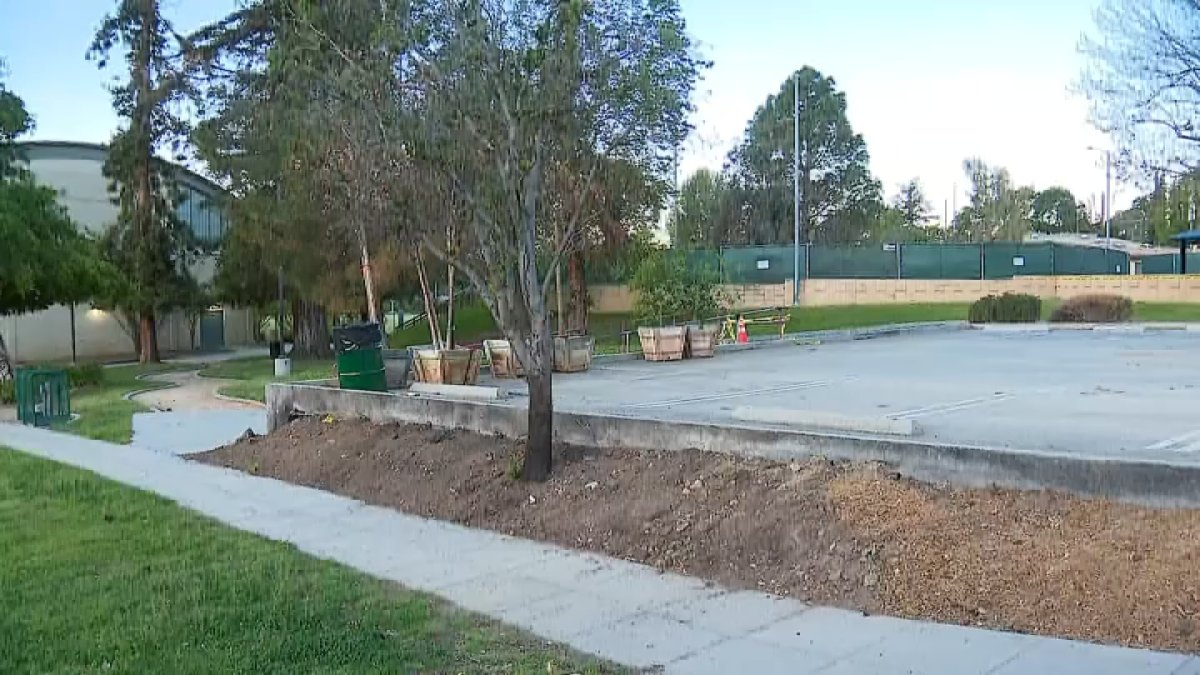 Volunteer effort to rebuild Altadena park draws criticism – NBC Los Angeles