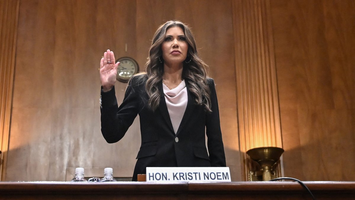 Kristi Noem struggles to define habeas corpus at Senate hearing – NBC Los Angeles