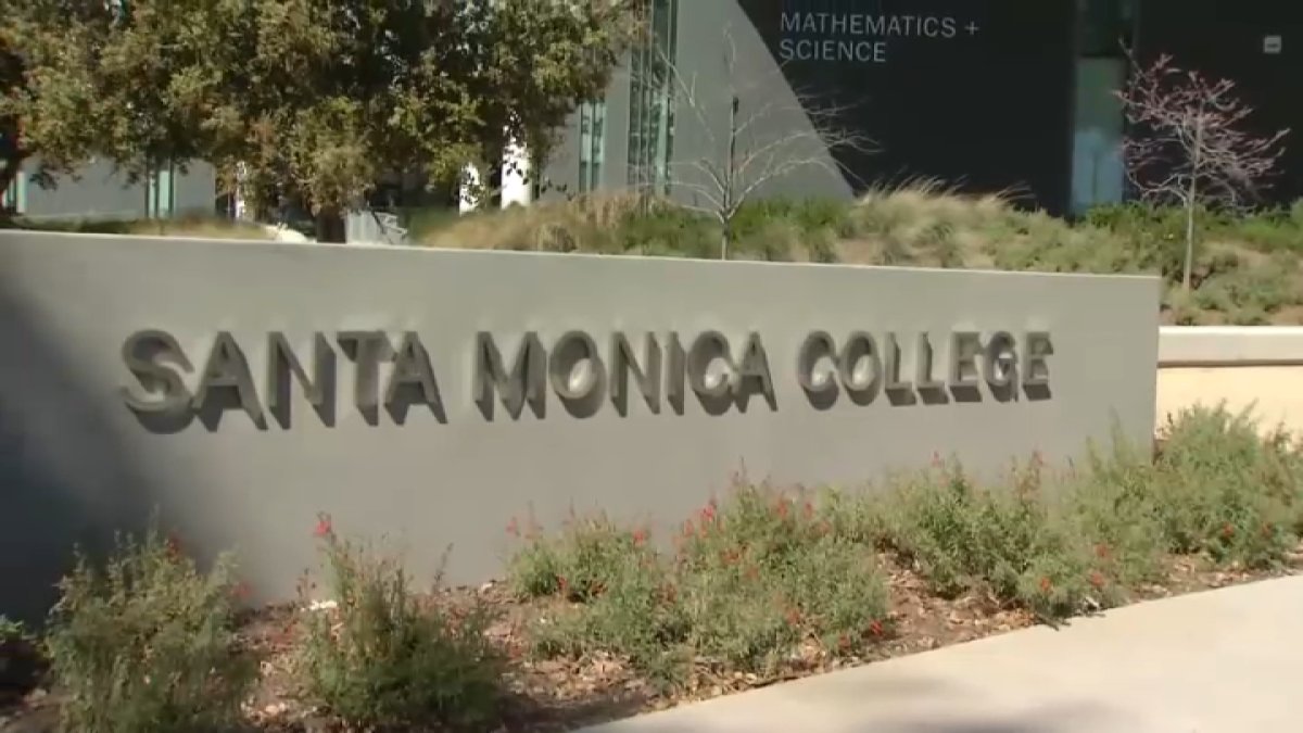 Santa Monica College Student Deported Nbc Los Angeles