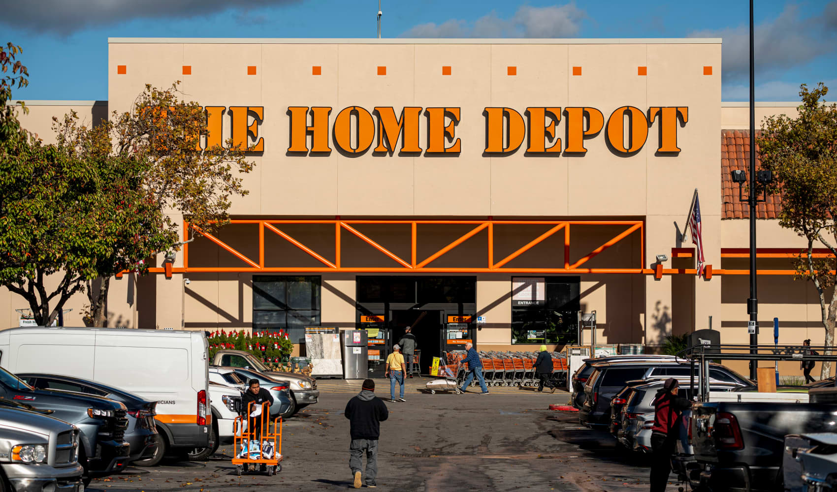 14 arrested in elaborate $10 million Home Depot theft operation – NBC ...