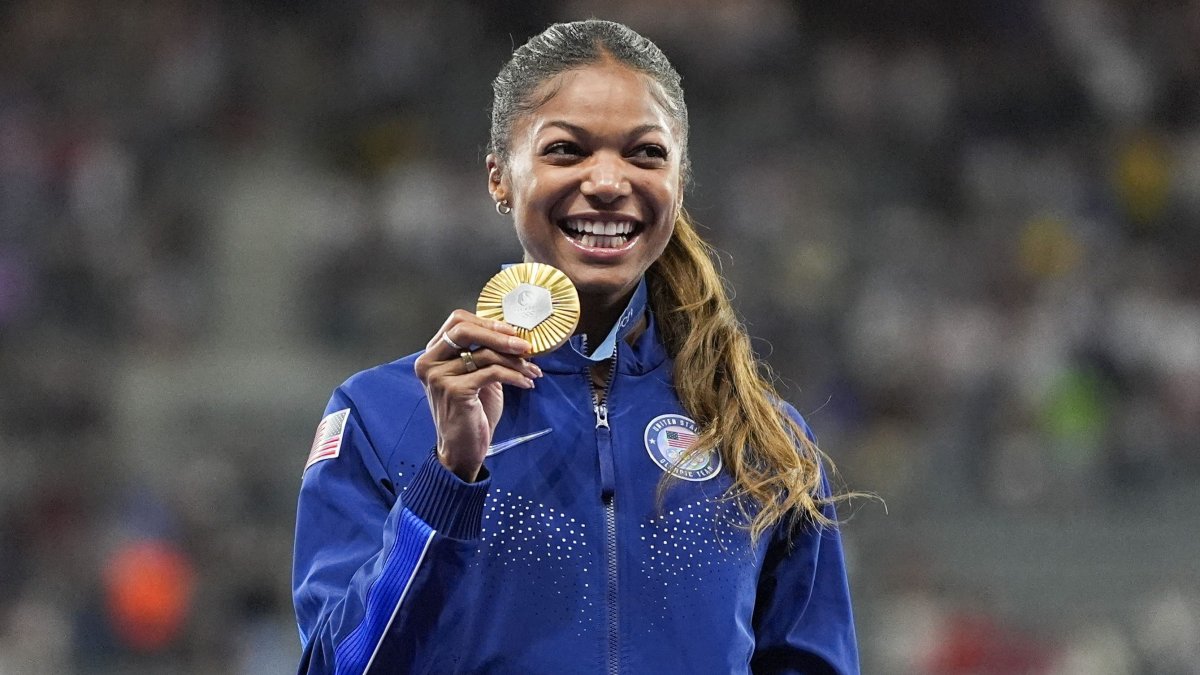 FanDuel bans bettor for heckling Olympic sprinter Gabby Thomas – NBC ...