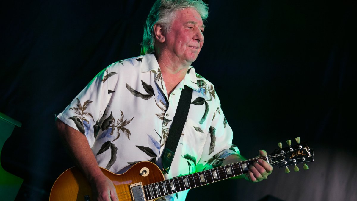 Mick Ralphs, founding member of Bad Company, dies at 81 – NBC Los Angeles
