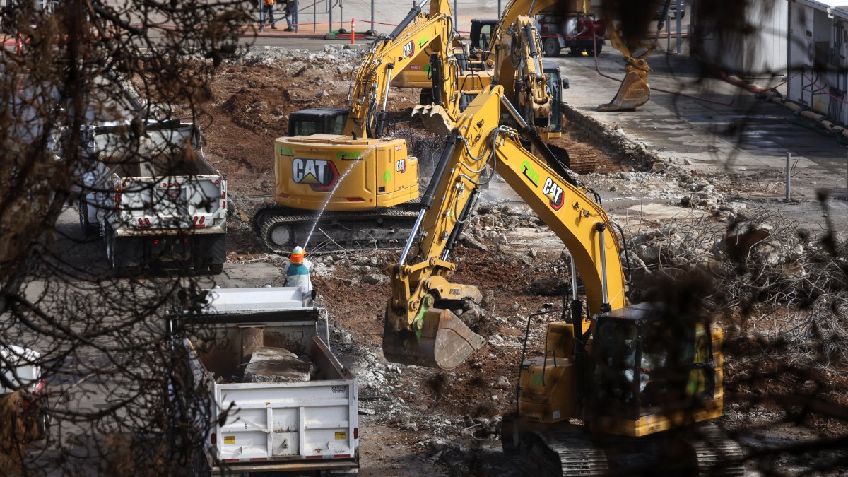 Plans to restore, rebuild schools affected by Palisades Fire – NBC Los ...