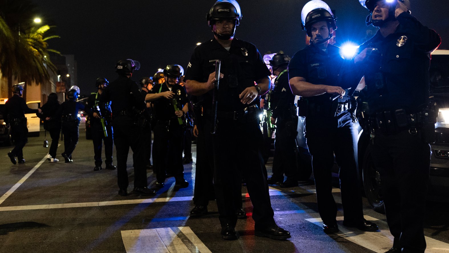 Feds Use Pepper Balls Tear Gas To Disperse Crowds In Downtown La Nbc
