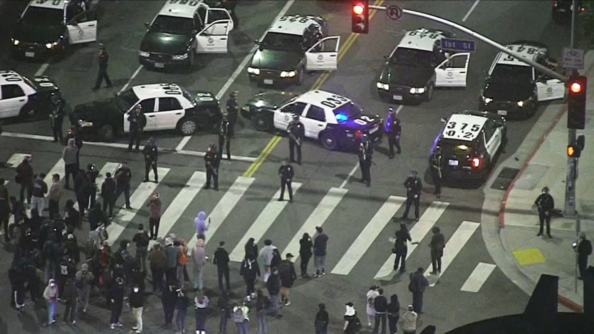 LAPD car vandalized by protesters in downtown LA – NBC Los Angeles