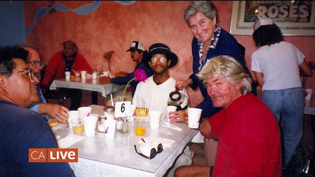 Bread & Roses Cafe feeds the unhoused in a restaurant-style setting ...