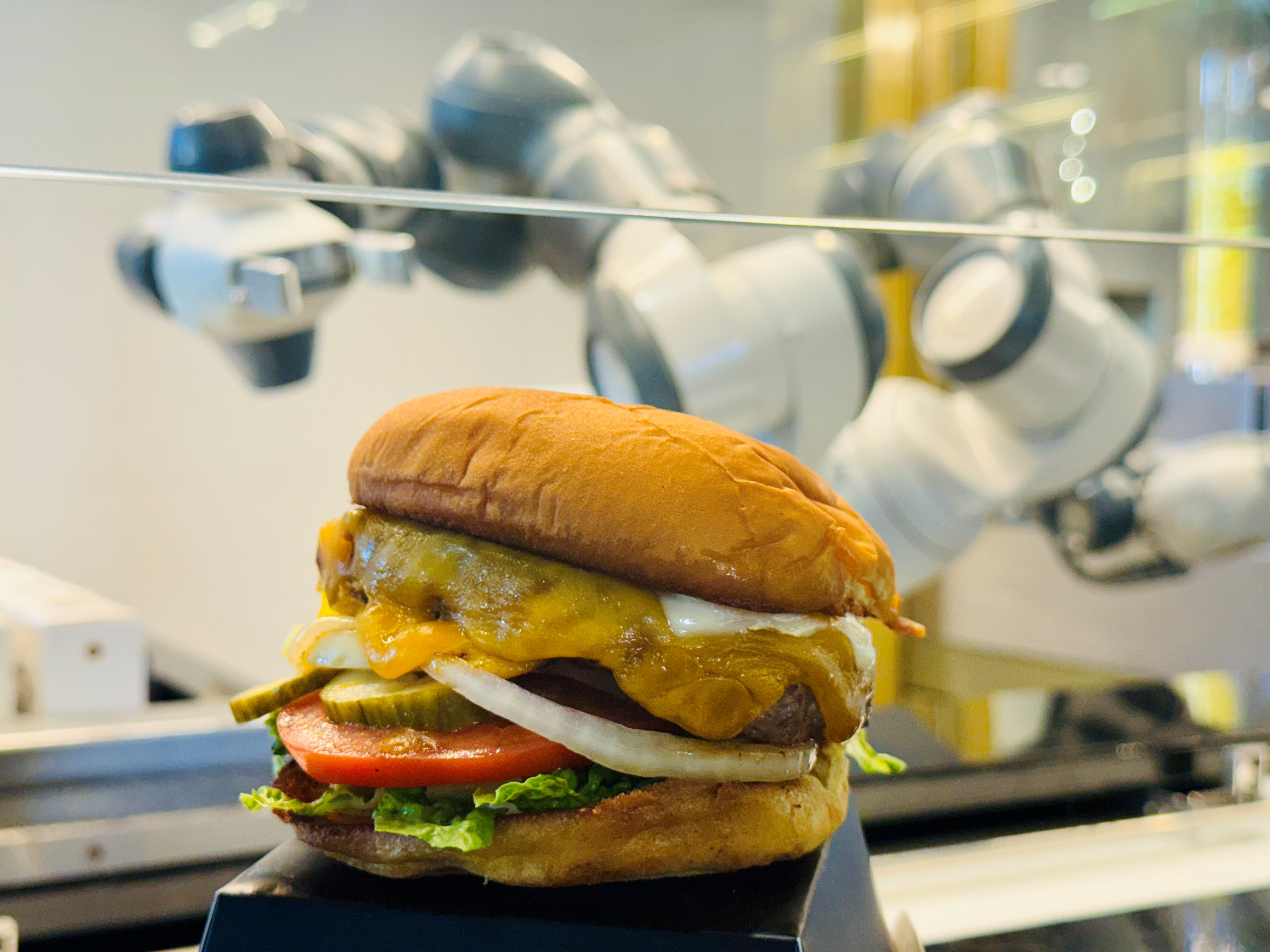 Burger Bots Are Flipping Out in Los Gatos and People Are Eating It Up ...