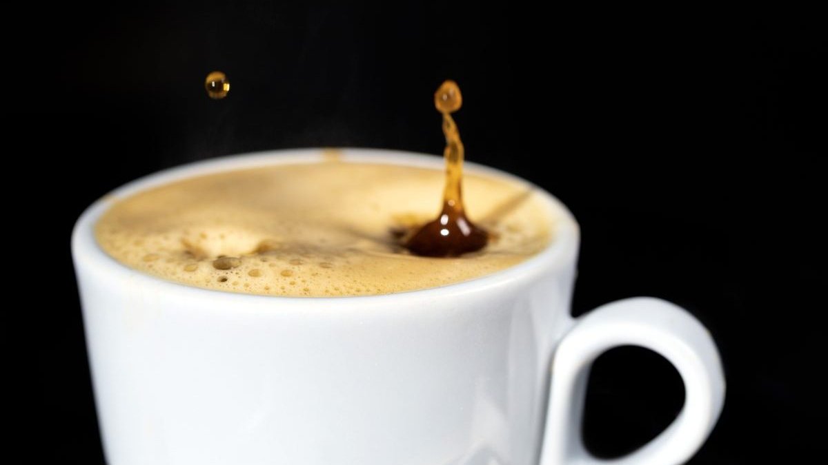 Toddler knocked a café table over and family was asked to pay – NBC Los ...