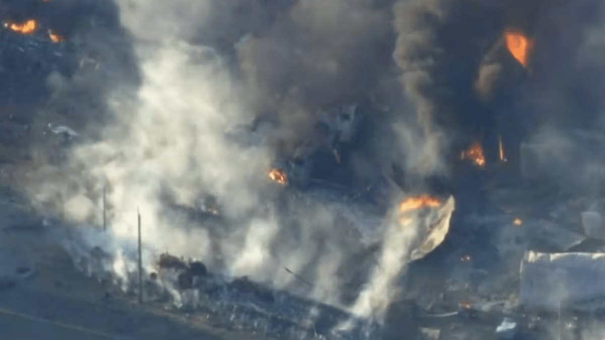 California fireworks warehouse catches fire and explodes – NBC Los Angeles