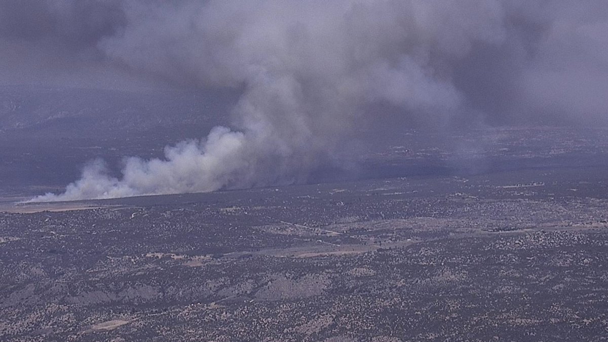 Brush fire grows to more than 330 acres in Riverside County – NBC Los ...