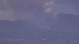 Temecula fire burns 20 acres – NBC Los Angeles