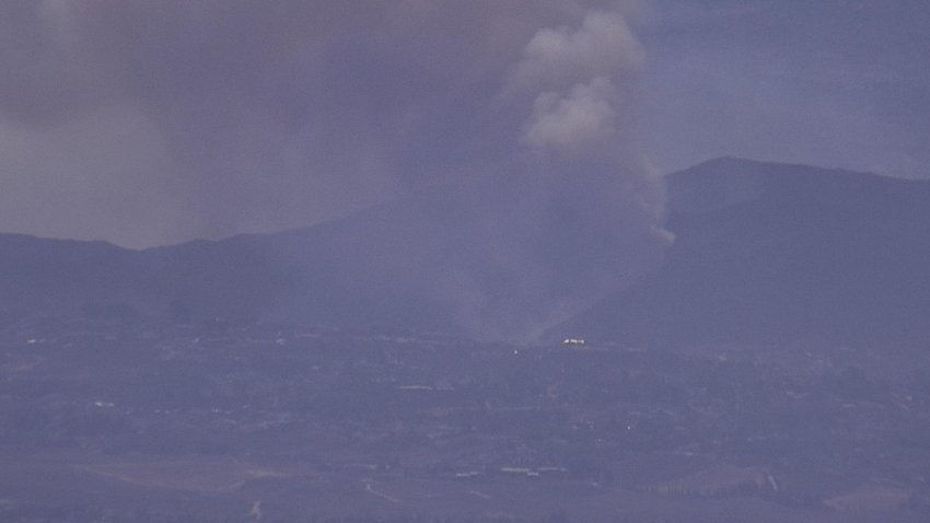 Temecula fire burns 20 acres – NBC Los Angeles
