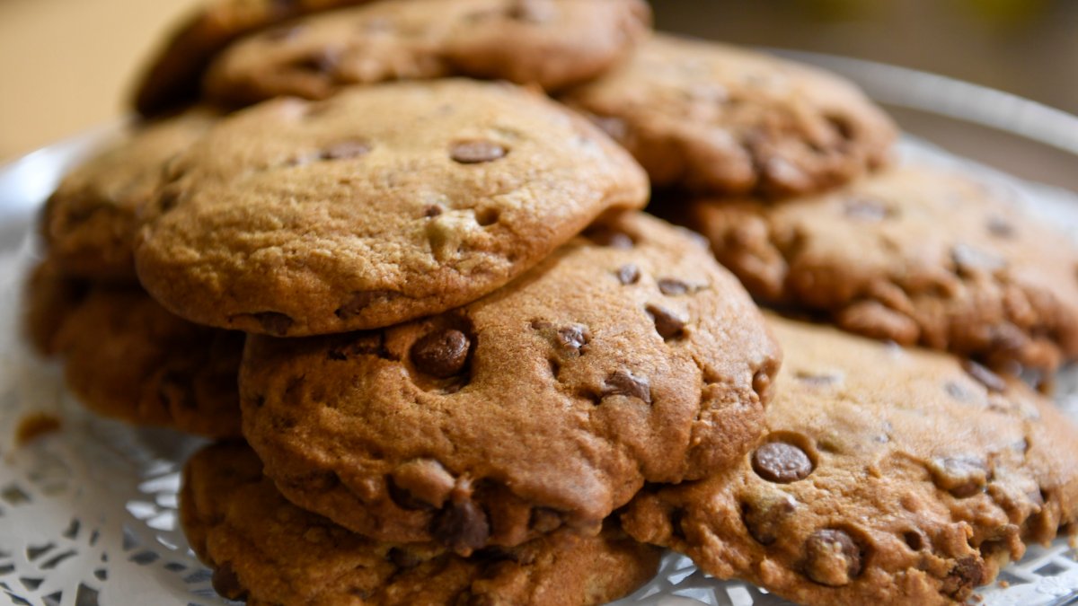 15 National Chocolate Chip Cookie Day deals – NBC Los Angeles