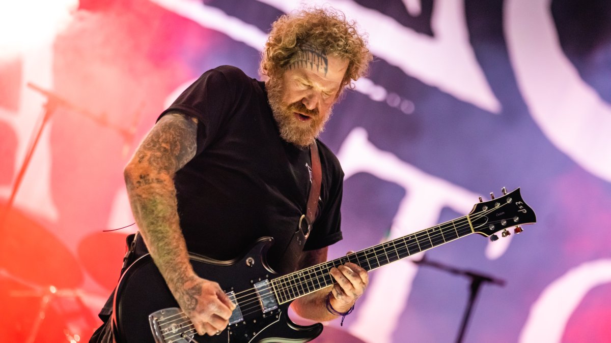 Brent Hinds, former singer-guitarist for the metal band Mastodon, dies ...