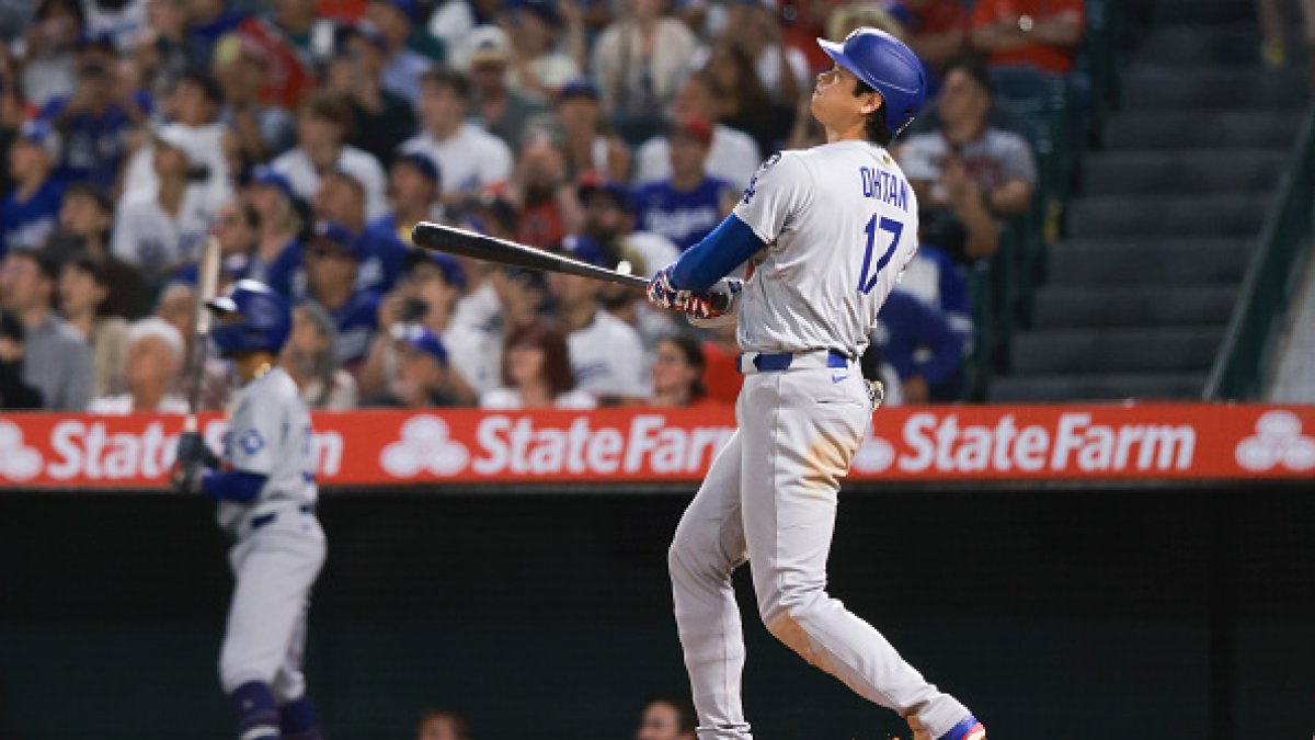 Shohei Ohtani lines into triple play, hits 43rd homer, but Dodgers ...