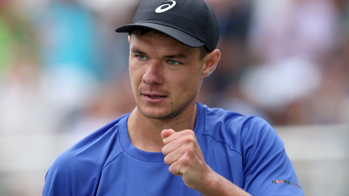 US Open player reunites with young boy after his memorabilia was stolen ...