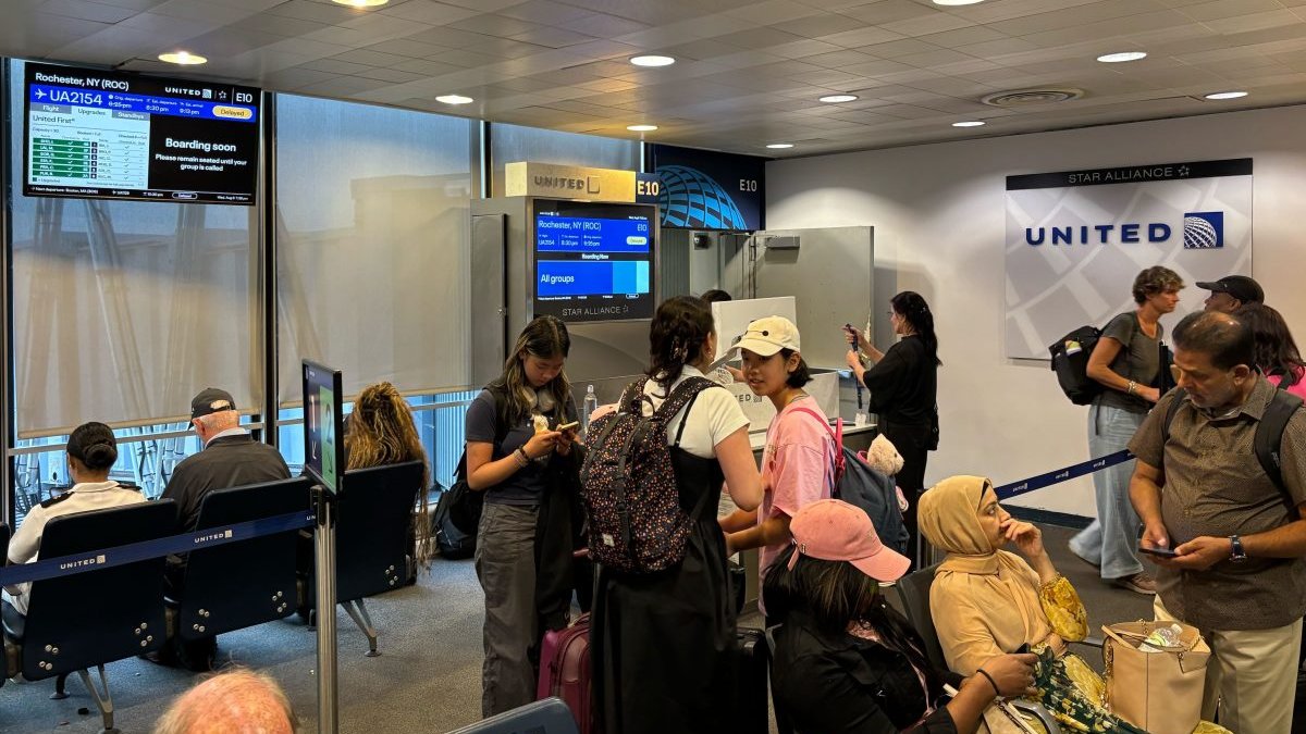 Ground stop halts all United Airlines flights in Chicago, other hubs ...