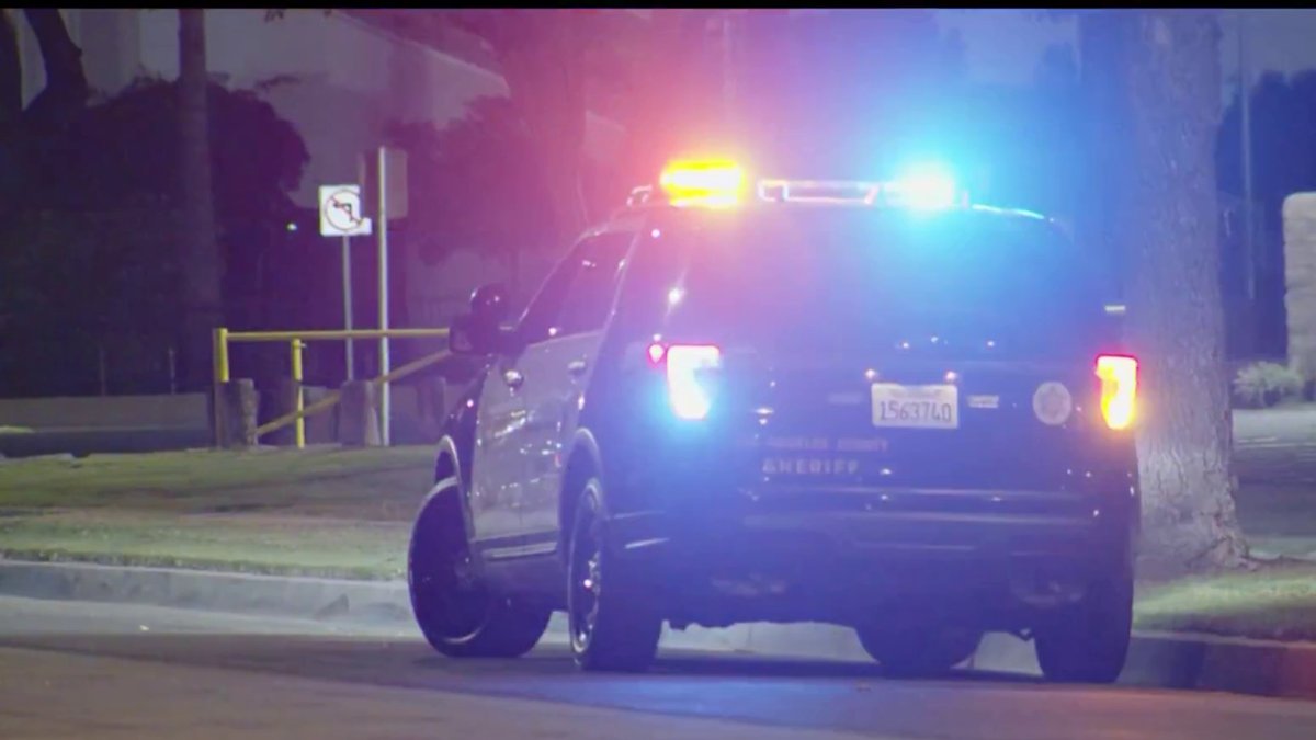 Man dead after shooting at Bellflower Park – NBC Los Angeles