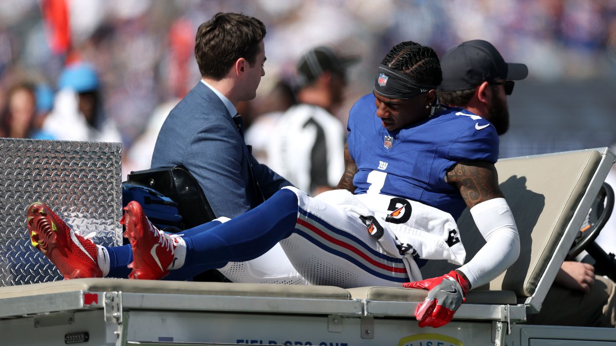 Giants WR Malik Nabers carted off after suffering knee injury – NBC Los ...
