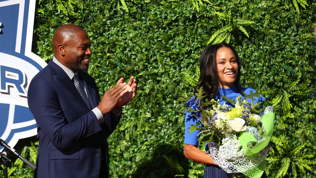 Former NFL star Shaun Alexander expecting 14th child – NBC Los Angeles