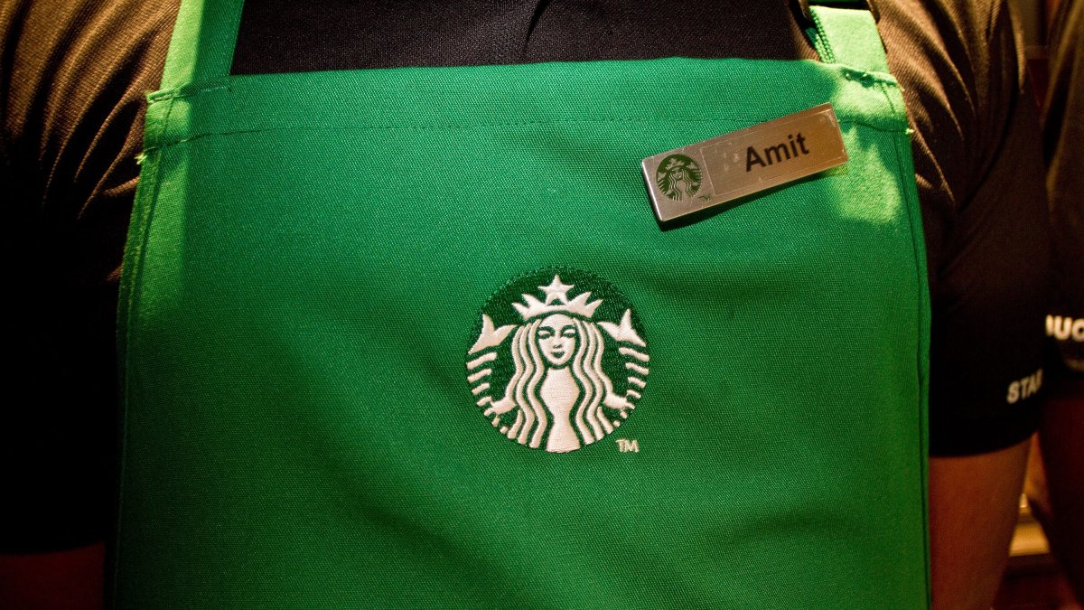 Starbucks workers sue over company’s new dress code – NBC Los Angeles