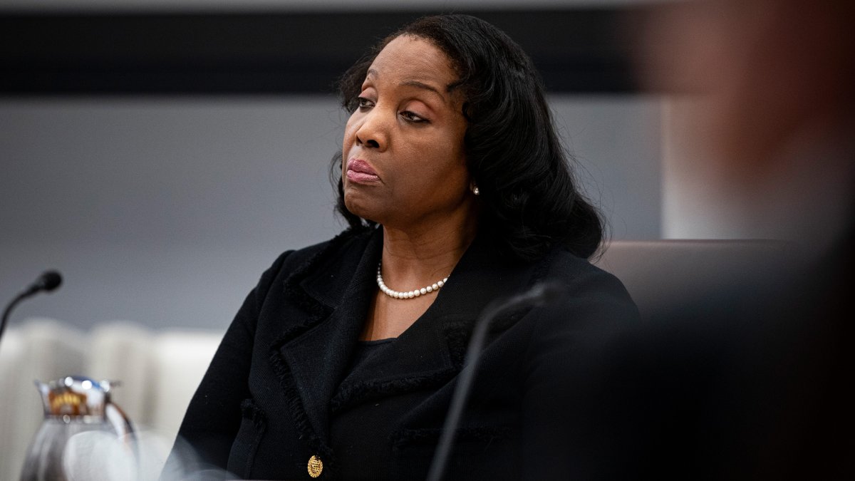 Lisa Cook’s bank documents appear to contradict mortgage fraud ...