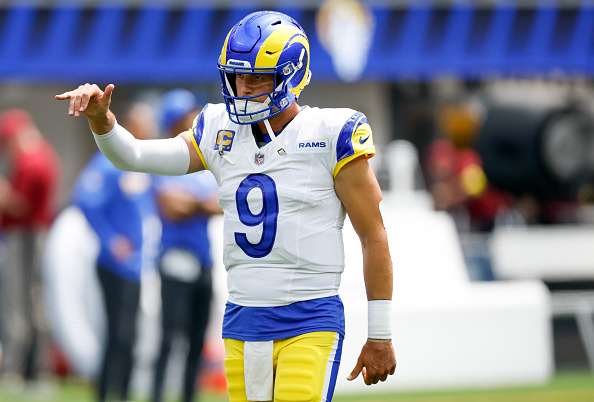 Matthew Stafford tops 60,000 yards passing, defense stands strong as ...