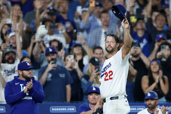 Watch Dodgers legend Clayton Kershaw walk off the Dodger Stadium mound ...