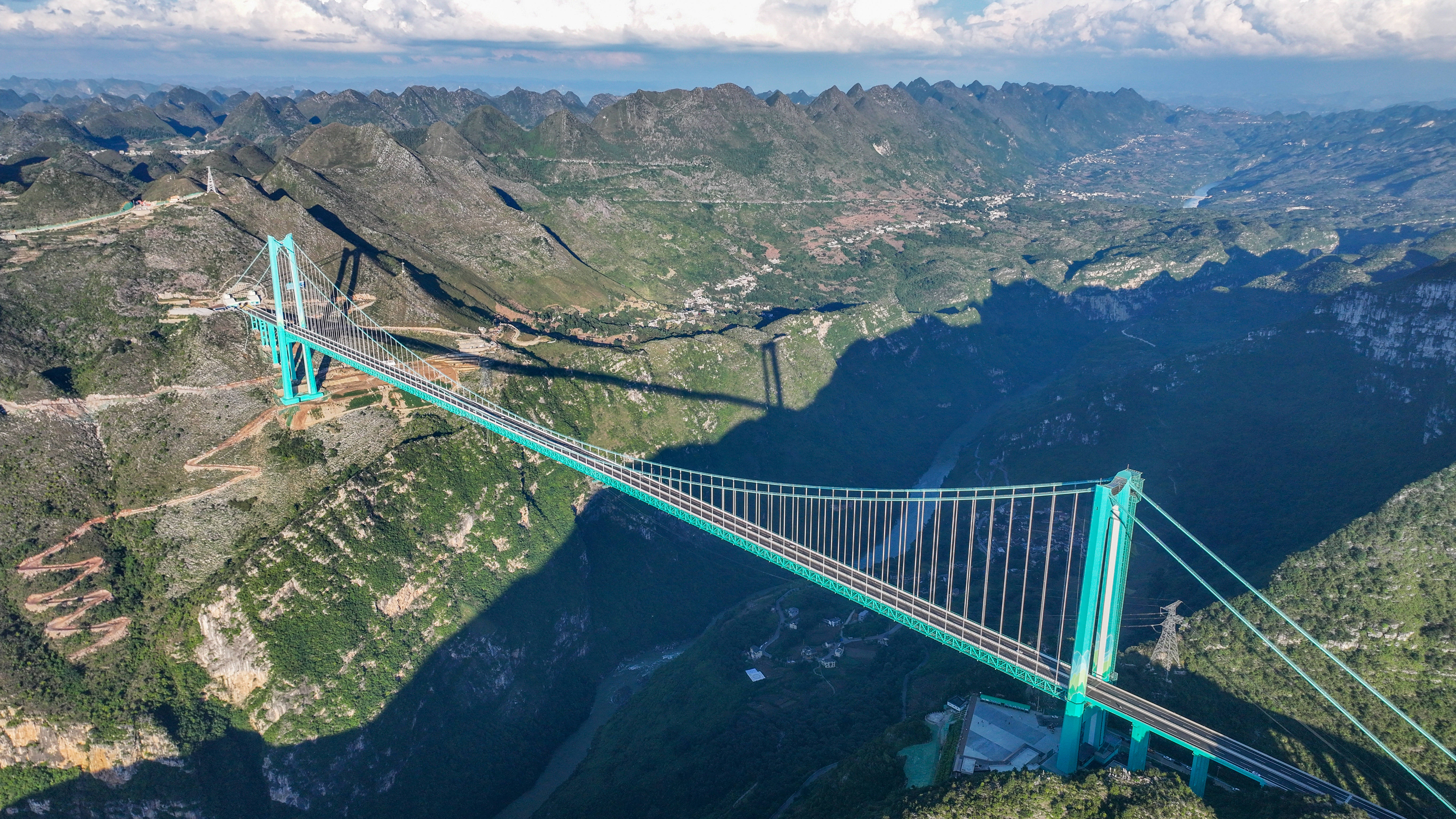 China opens world’s highest bridge, breaking its own record – NBC Los ...