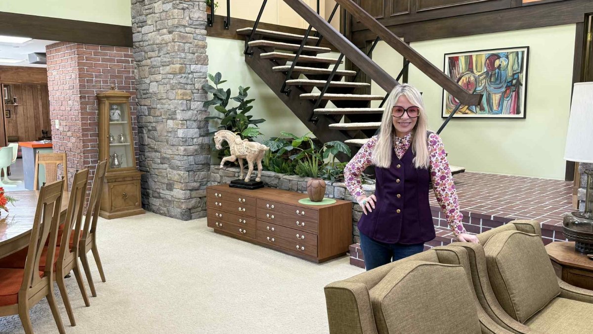 Here’s the story: Enjoy ‘The Brady Experience’ and help animals in need ...