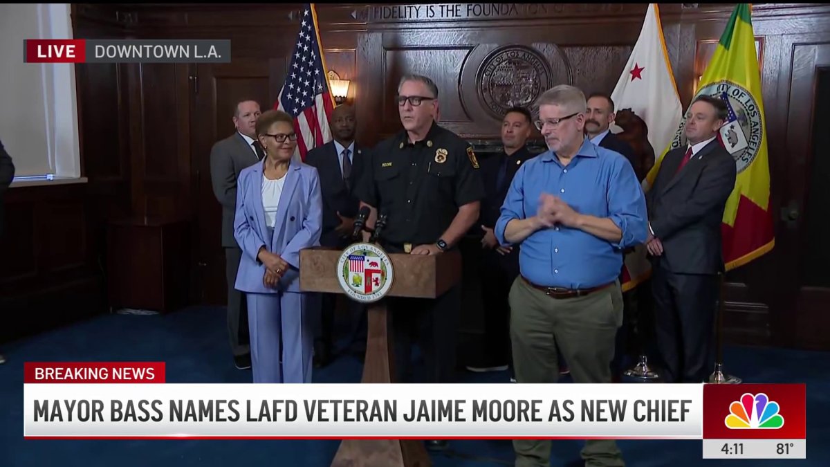 Mayor Karen Bass names LAFD veteran Jaime Moore as new chief – NBC Los ...