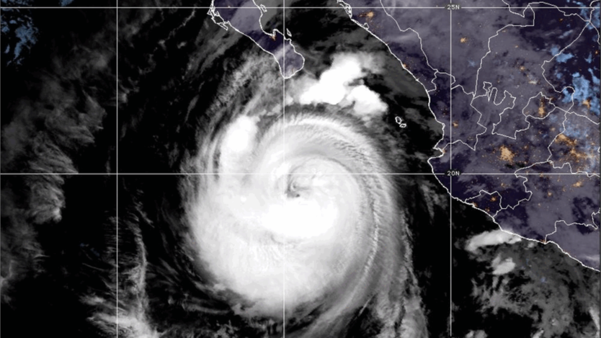 Remnants of Priscilla bring chance of rain for mountains and deserts ...