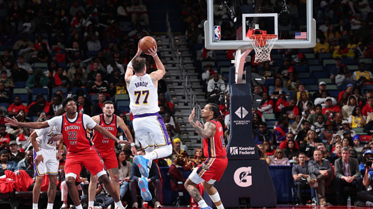 Los Angeles Lakers news: Lakers improve to 2-0 in NBA Cup play after ...