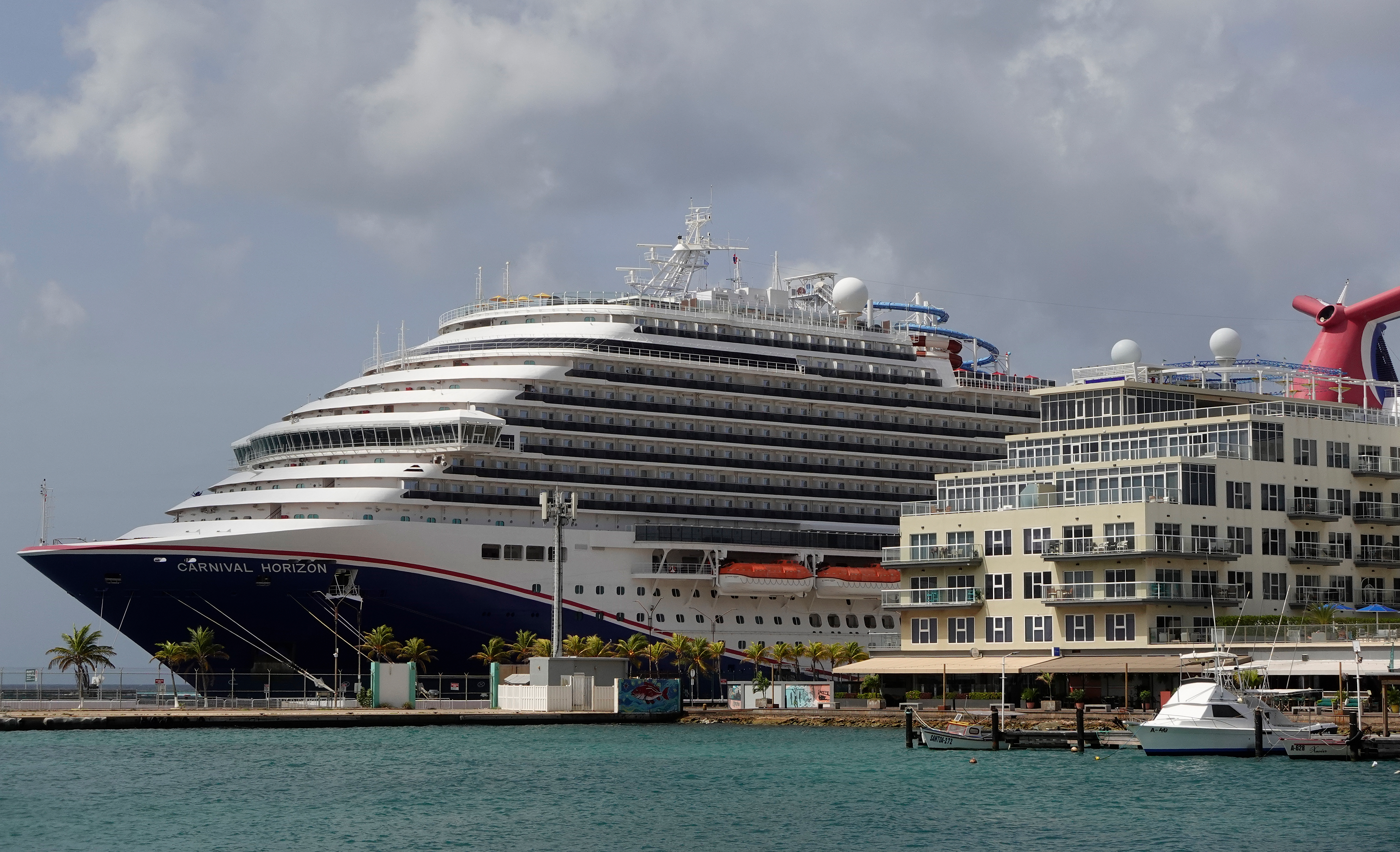 Stepbrother of teen found dead on cruise ship suspect, filing says ...