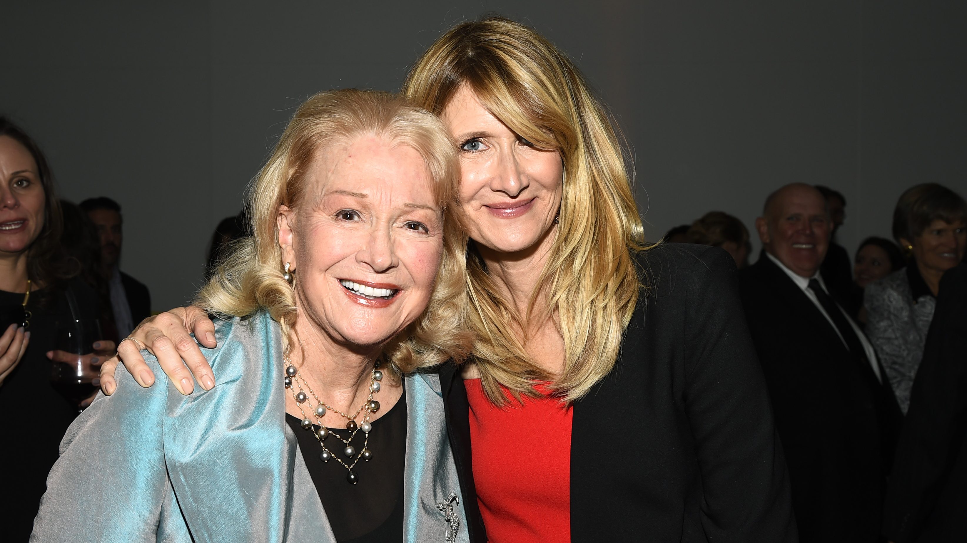 Diane Ladd, Oscar nominee and mother of Laura Dern, dies at 89 – NBC ...