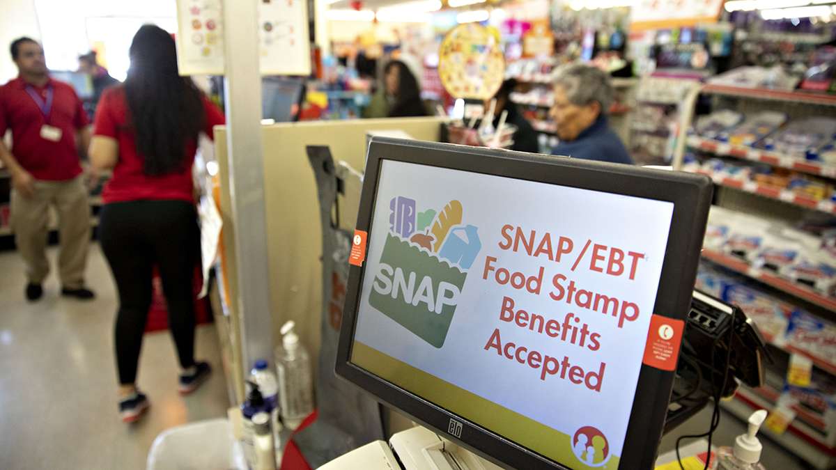 When will SNAP benefits resume? The timeline varies by state – NBC Los Angeles