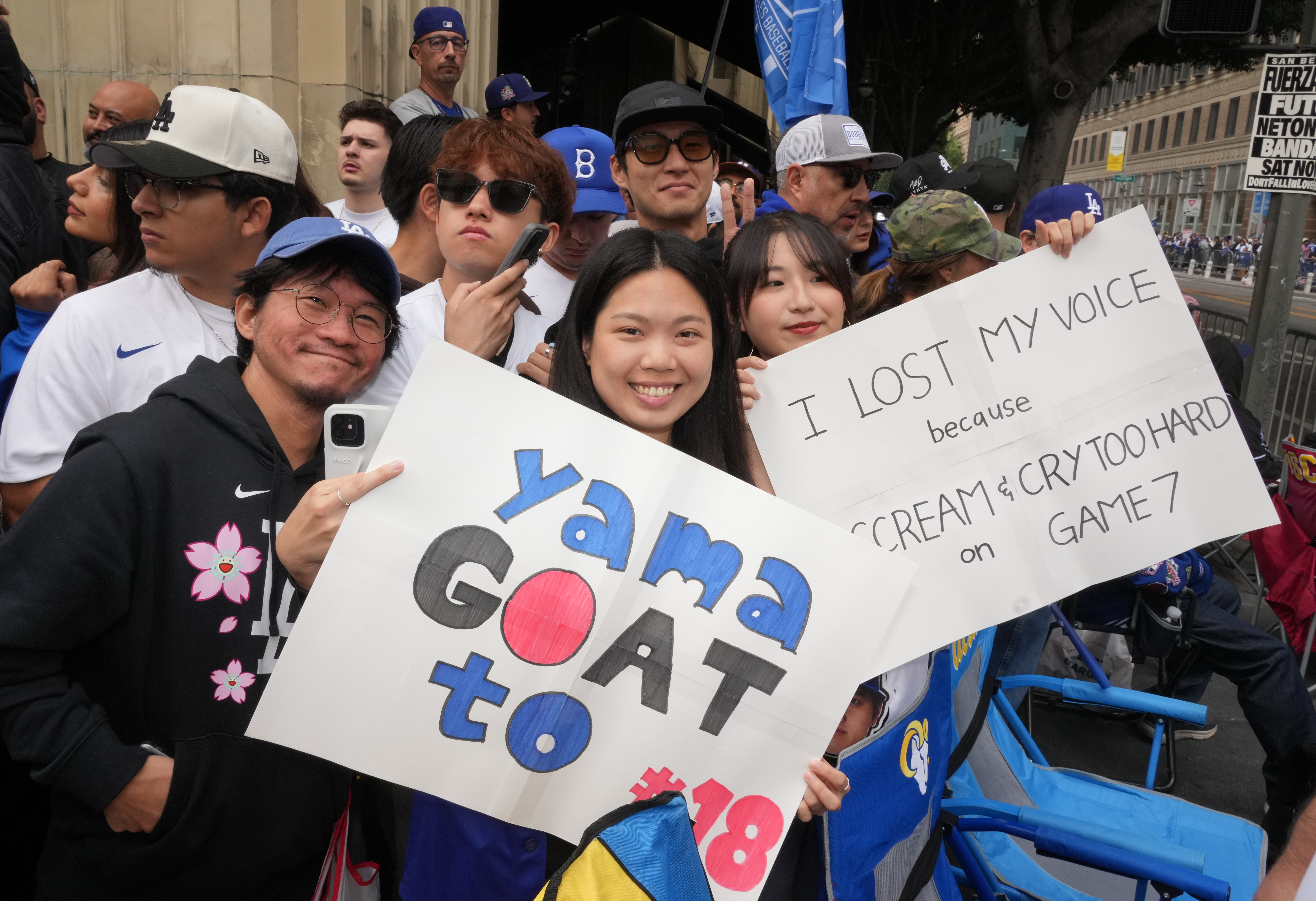 Jubilant scenes from the Dodgers World Series parade – NBC Los Angeles