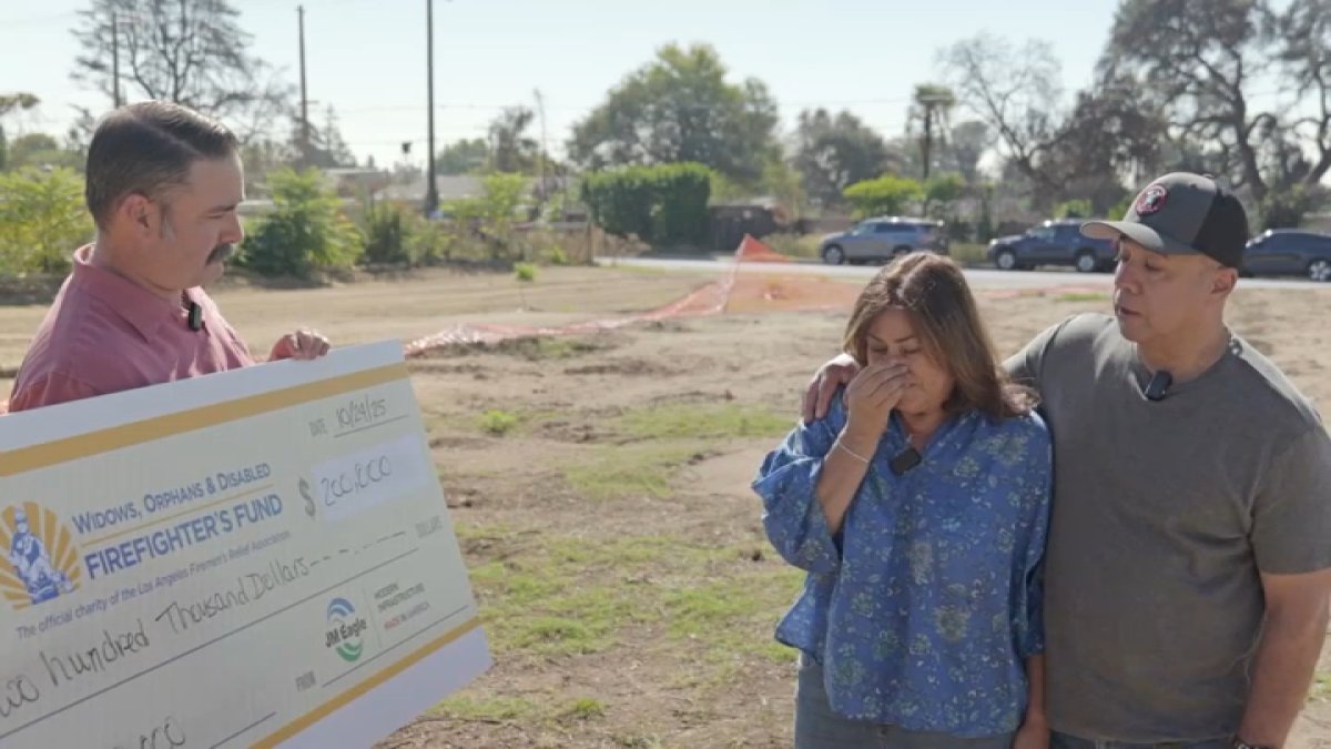 LAFD captain who lost home to fire is given $200K to rebuild – NBC Los ...