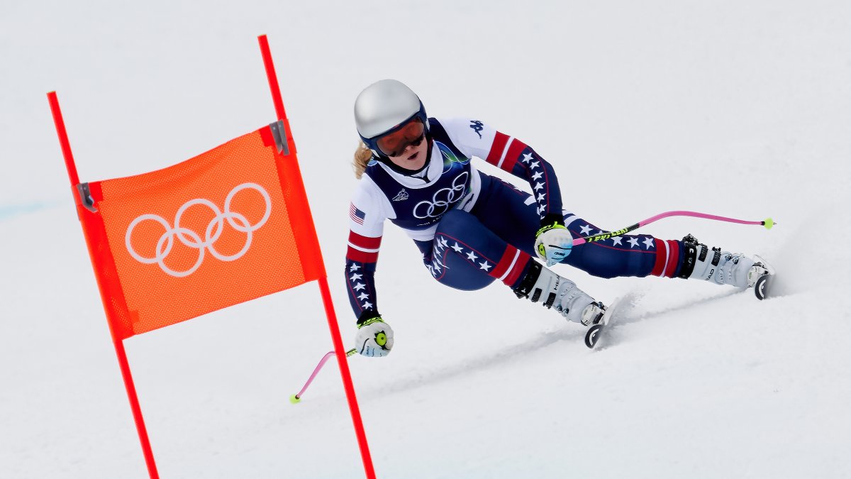 Doctor explains how Lindsey Vonn is skiing in 2026 Winter Olympics on a ...