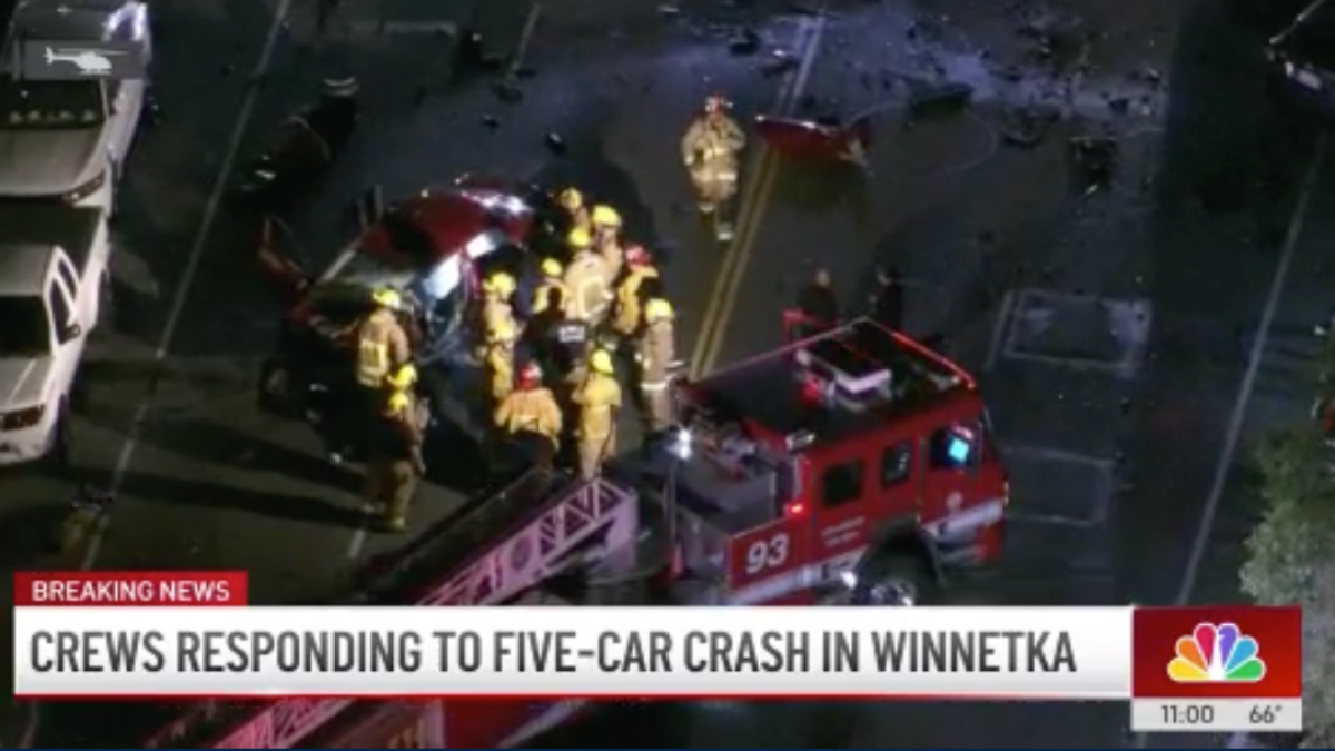 5-car crash leaves at least 4 people injured in Winnetka – NBC Los Angeles