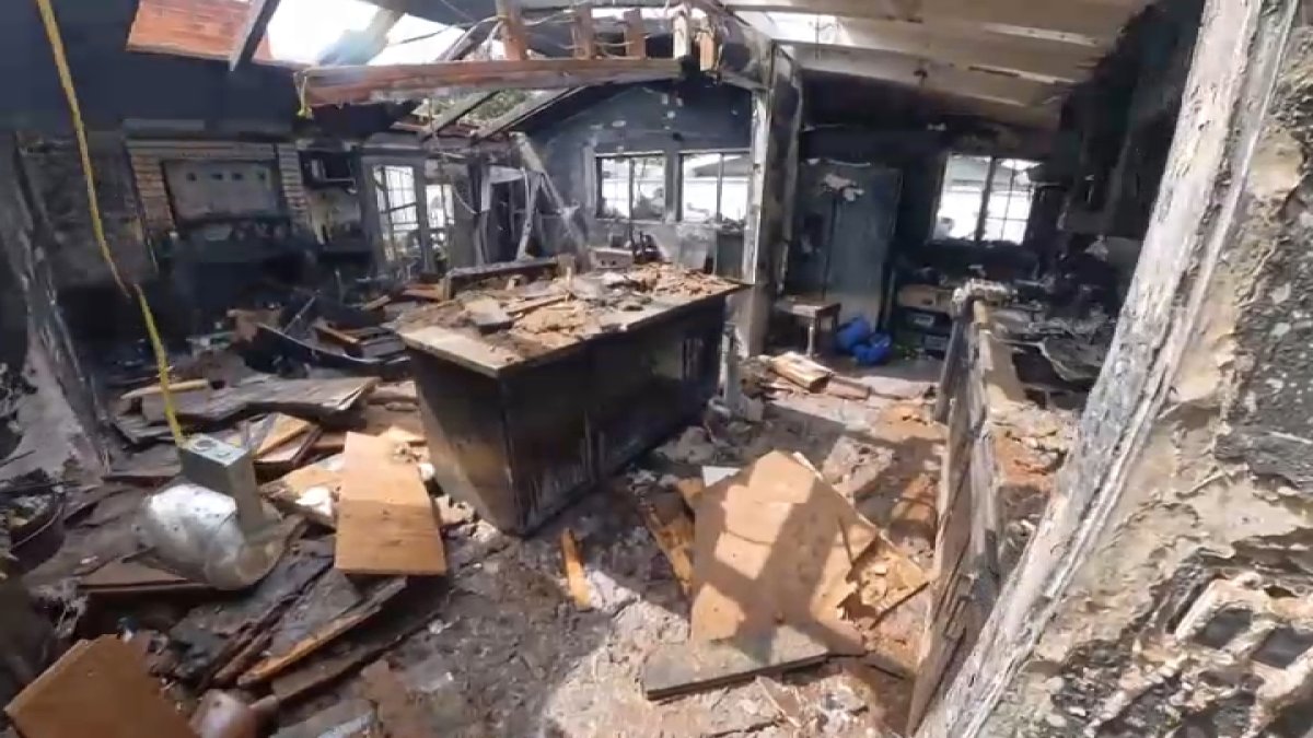 Garden Grove man who had seconds to flee burning home recalls panic ...