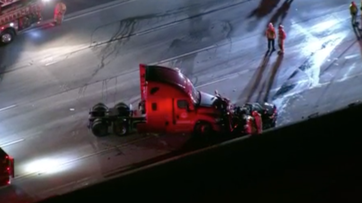 2 dead after crash involving big rig on 210 Freeway in Sunland – NBC ...