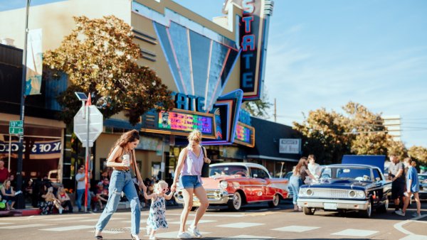 Vintage car fans: Vroom by Modesto for an ‘American Graffiti’-inspired ...