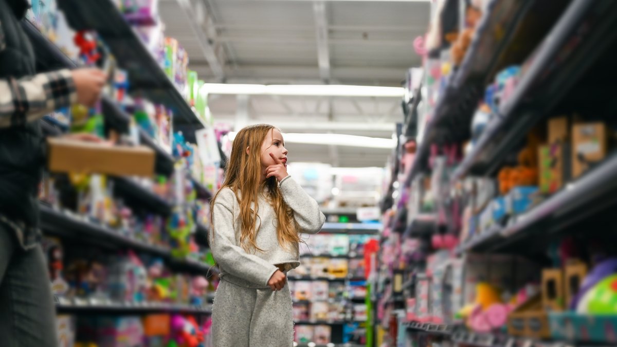 NeeDoh mania is bringing kids back into toy stores – NBC Los Angeles