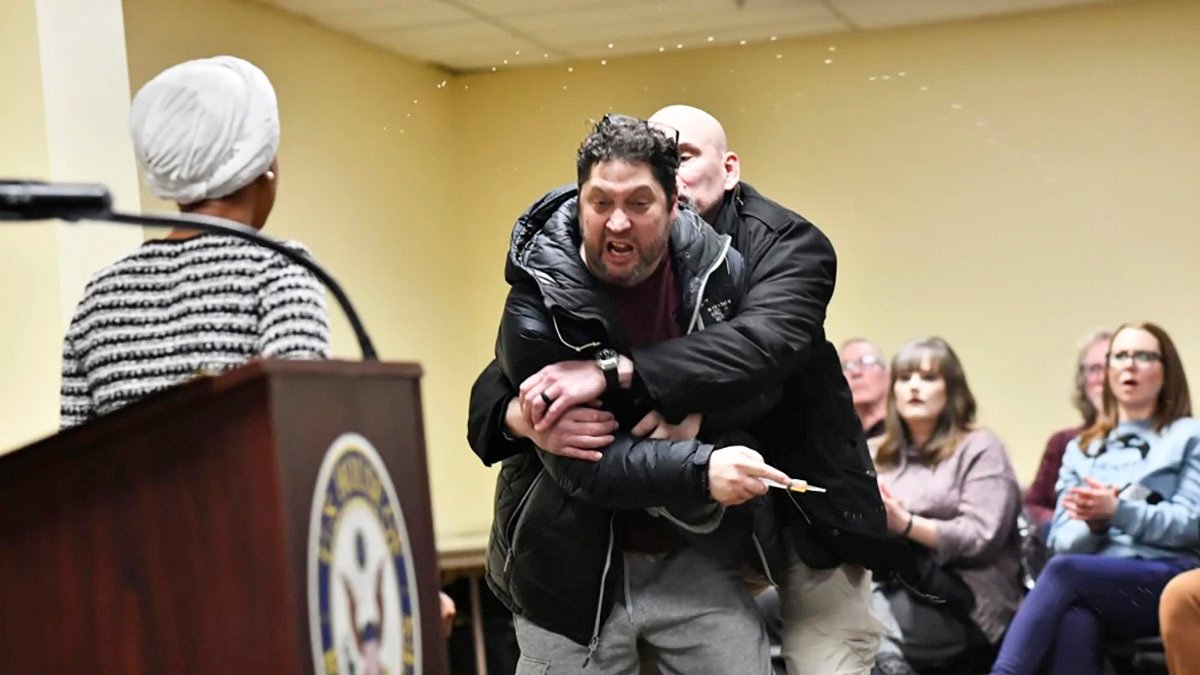 Man pleads guilty to syringe attack against Rep. Ilhan Omar – NBC Los ...
