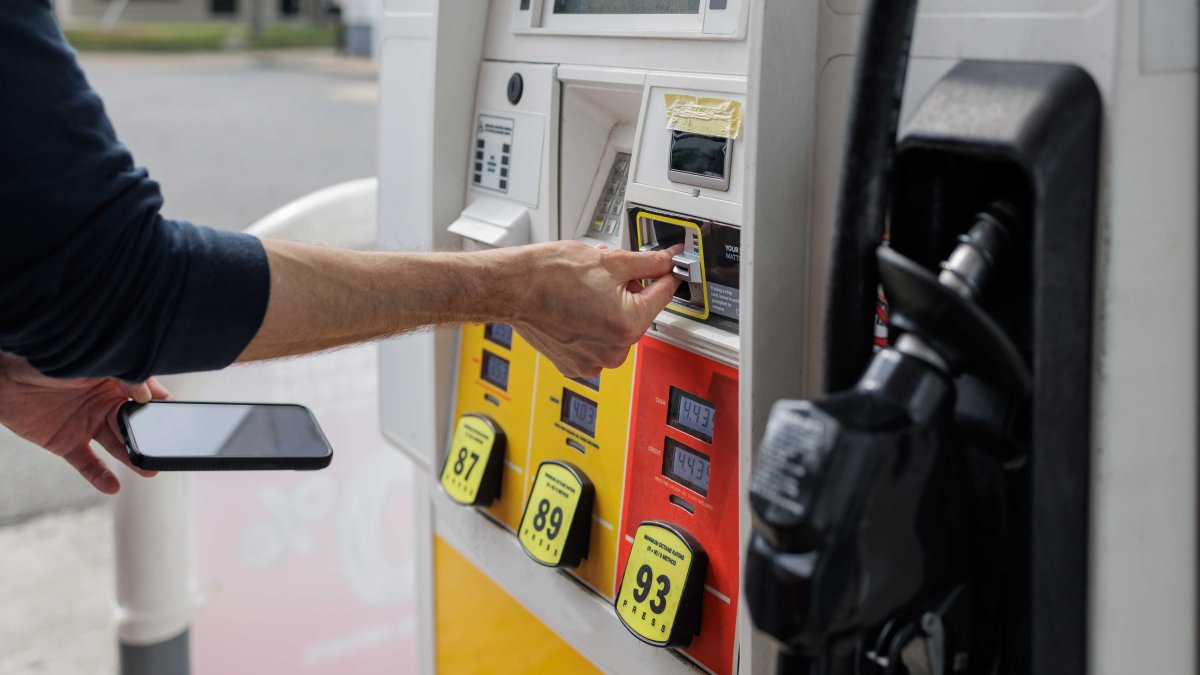 Lower-income Americans hit hardest by gas price spike: Report – NBC Los ...