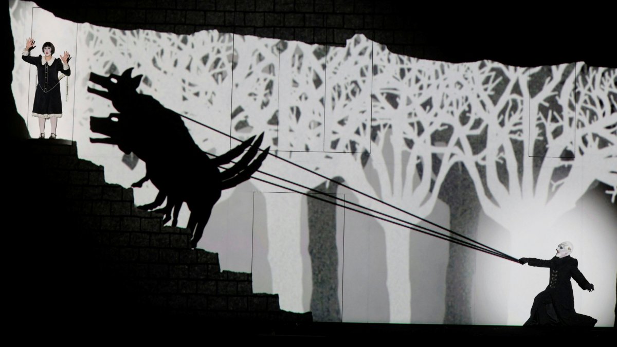 LA Opera’s ‘The Magic Flute’ shimmers with animation, projections, and ...
