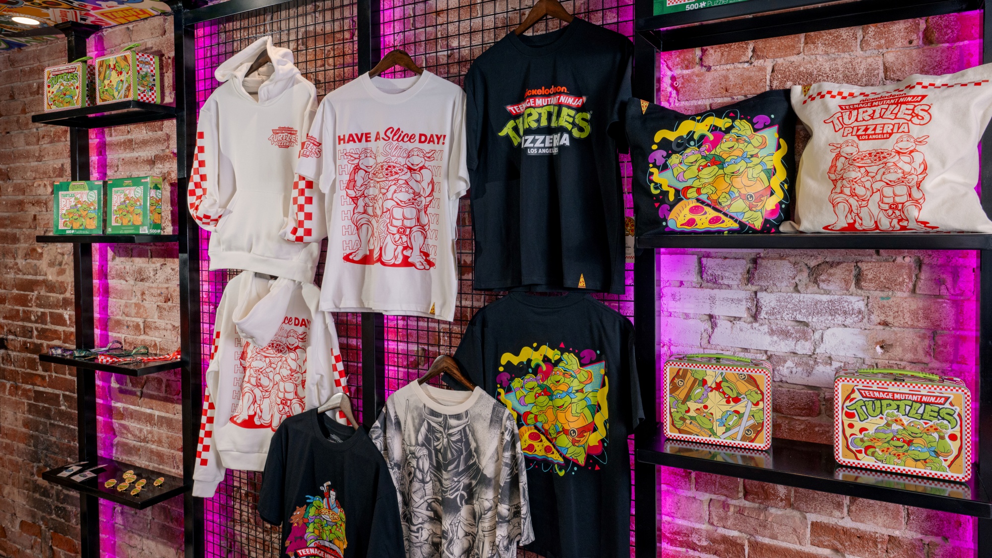 A totally official Teenage Mutant Ninja Turtles Pizzeria is ready to ...